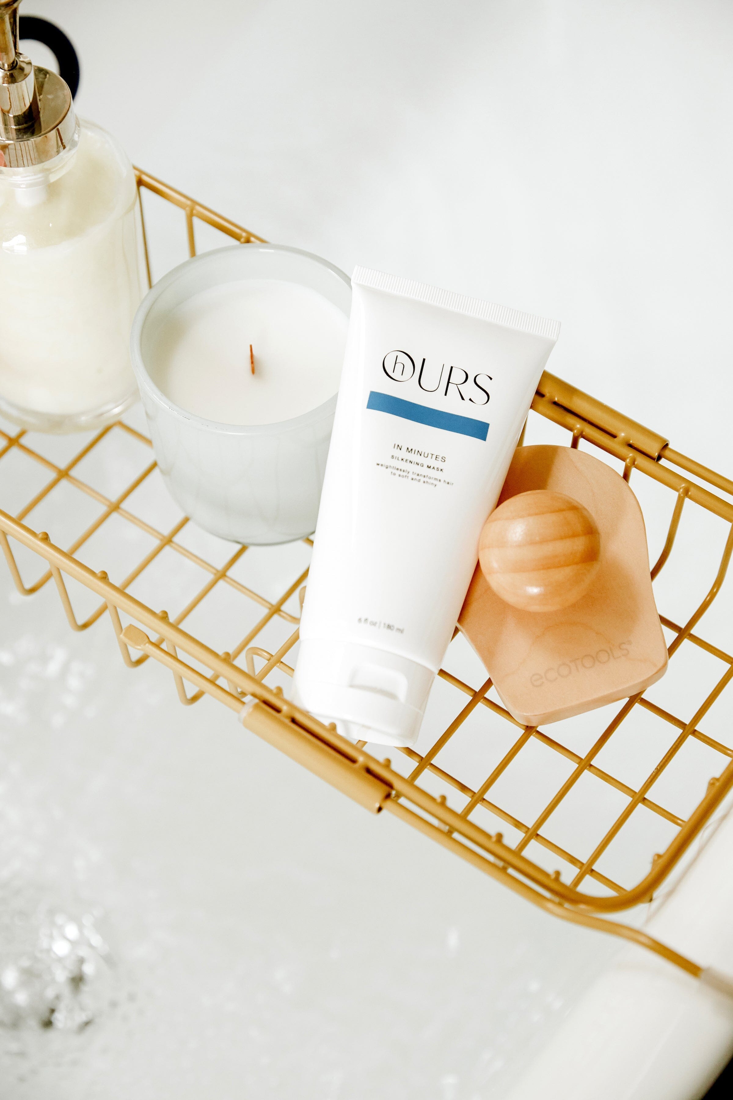 2-Minute self-care rituals we love – hOURS haircare